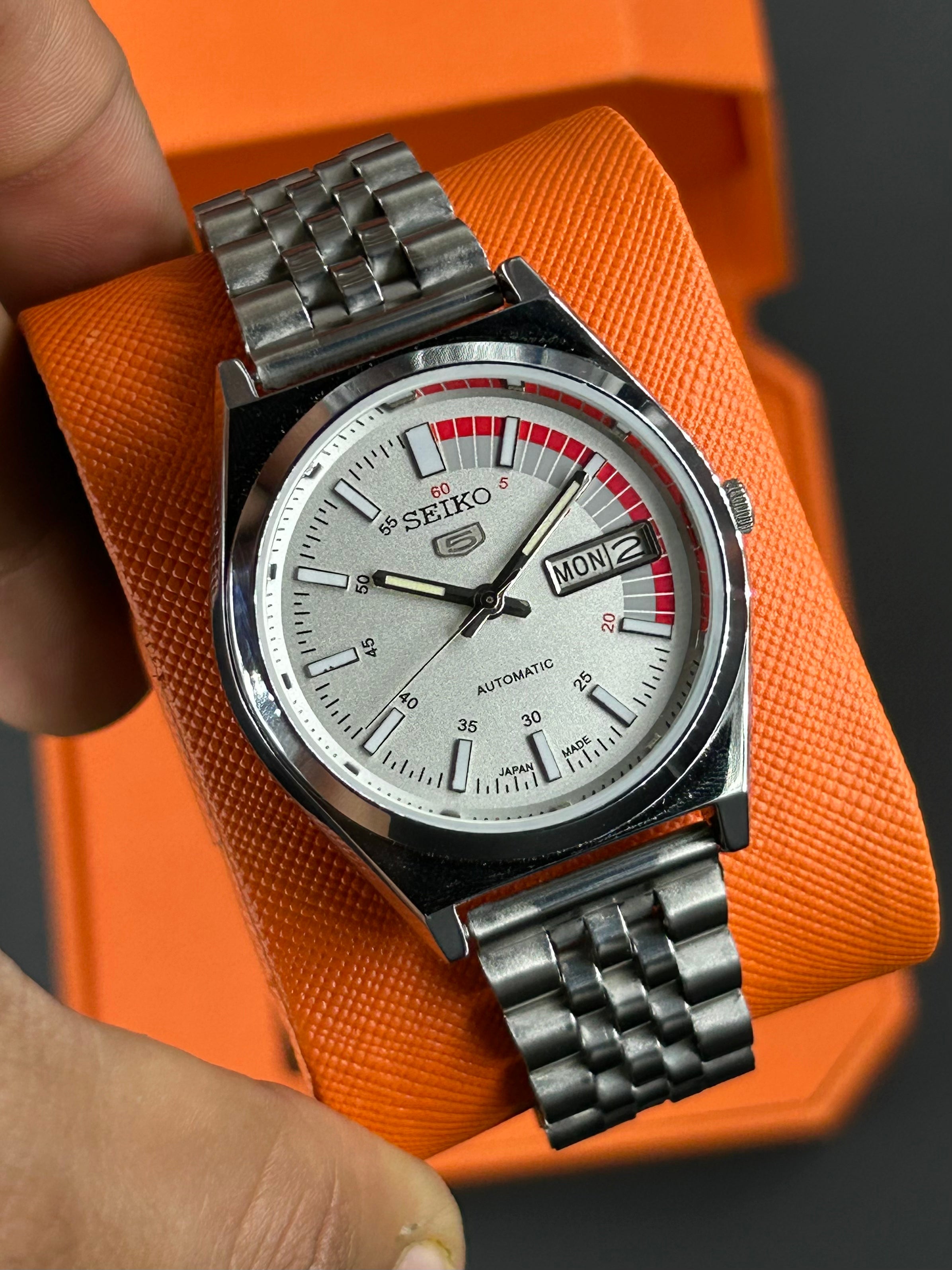 SEIKO 5 RAILWAY TIME - MATT – India Mods Watch